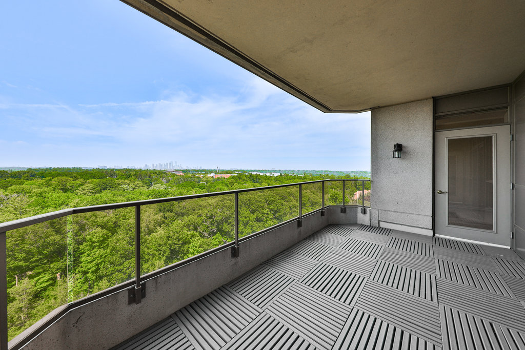 1900 The Collegeway, Suite 1207, Mississauga | Phinney Real Estate