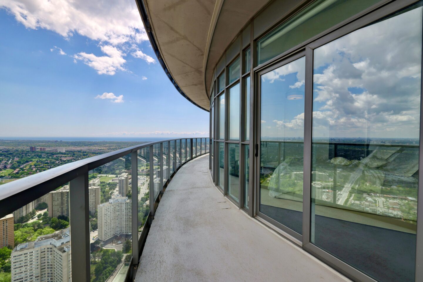 60 Absolute Avenue : Penthouse 5503, Mississauga | Phinney Real Estate
